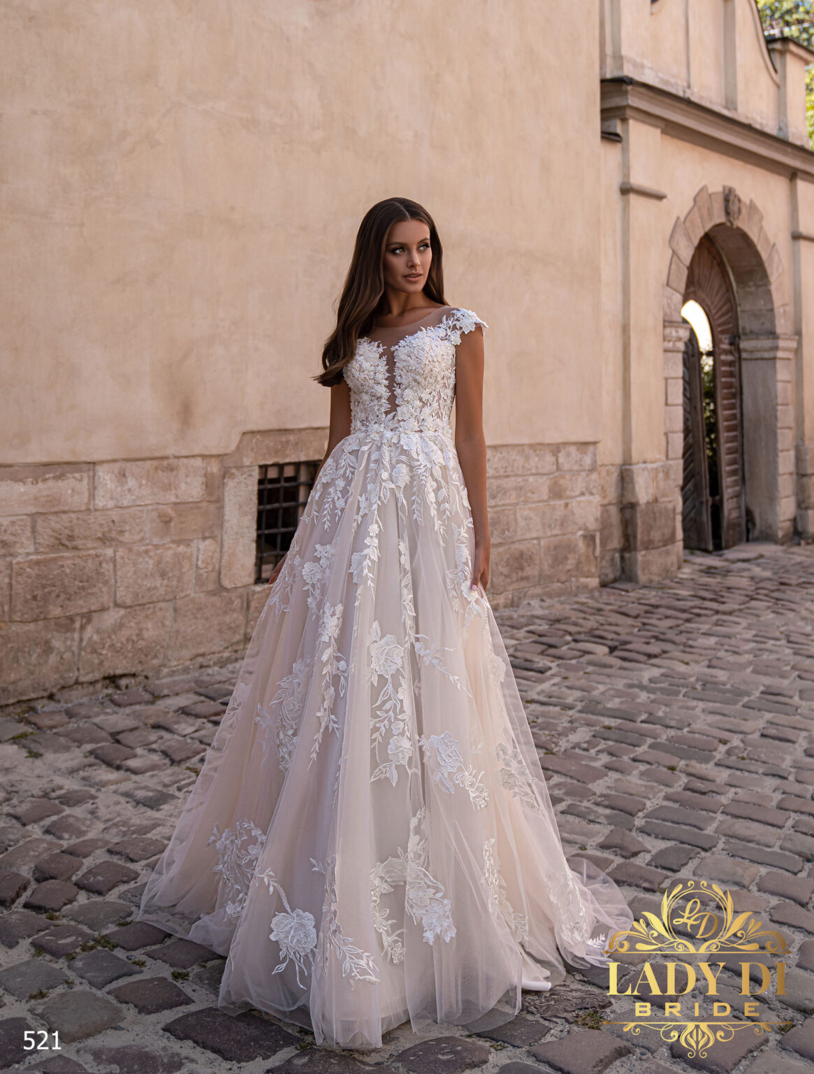Wedding dress 511 - Lady Di Bride